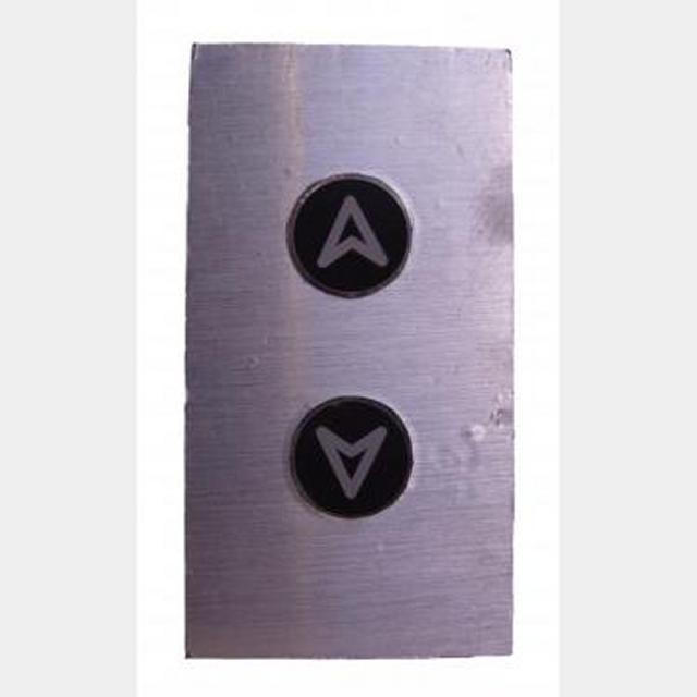 0067049 Mock Lift Arrow Panel 180X100Mm – Stockyard Prop and Backdrop Hire