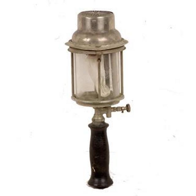 0490004 Handheld Gas Lamp 350X125D – Stockyard Prop and Backdrop Hire