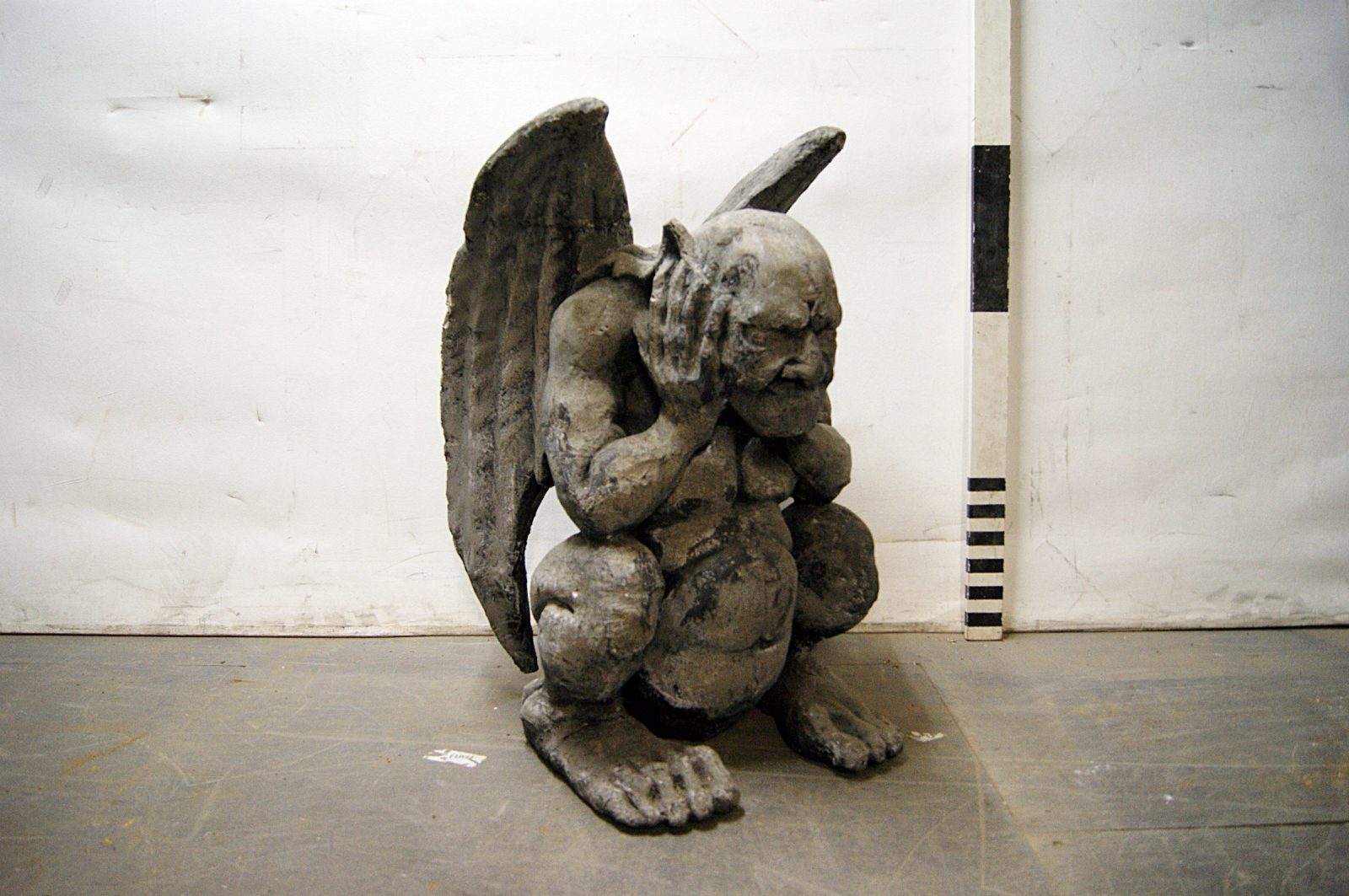 1162001 Fibreglass Gargoyle ( H 92cm x 57 x 55 ) x 2off – Stockyard ...
