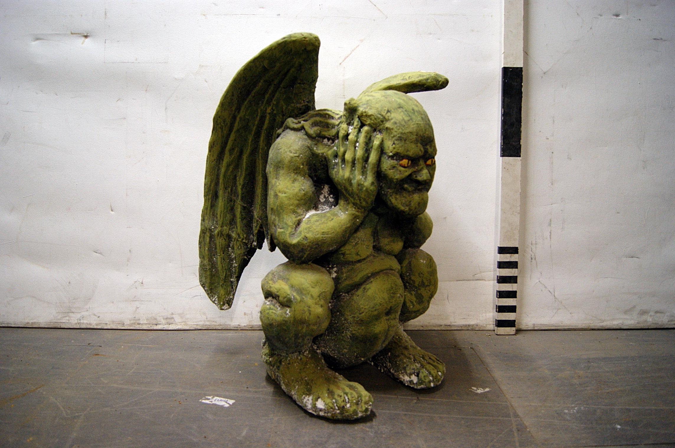 1162001 Fibreglass Gargoyle ( H 92cm x 57 x 55 ) x 2off – Stockyard ...