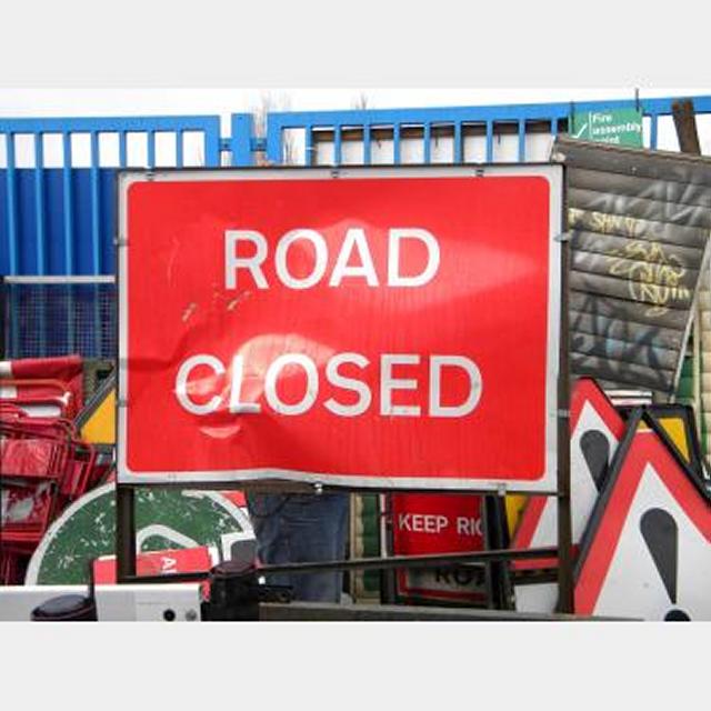 5300117 Road Closer – Stockyard Prop and Backdrop Hire