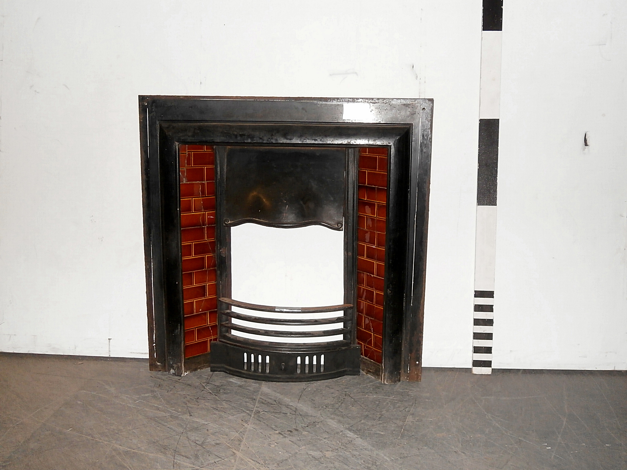 0170045 Cast Iron Insert / Tiled ( H 97cm x 96 ) – Stockyard Prop and ...