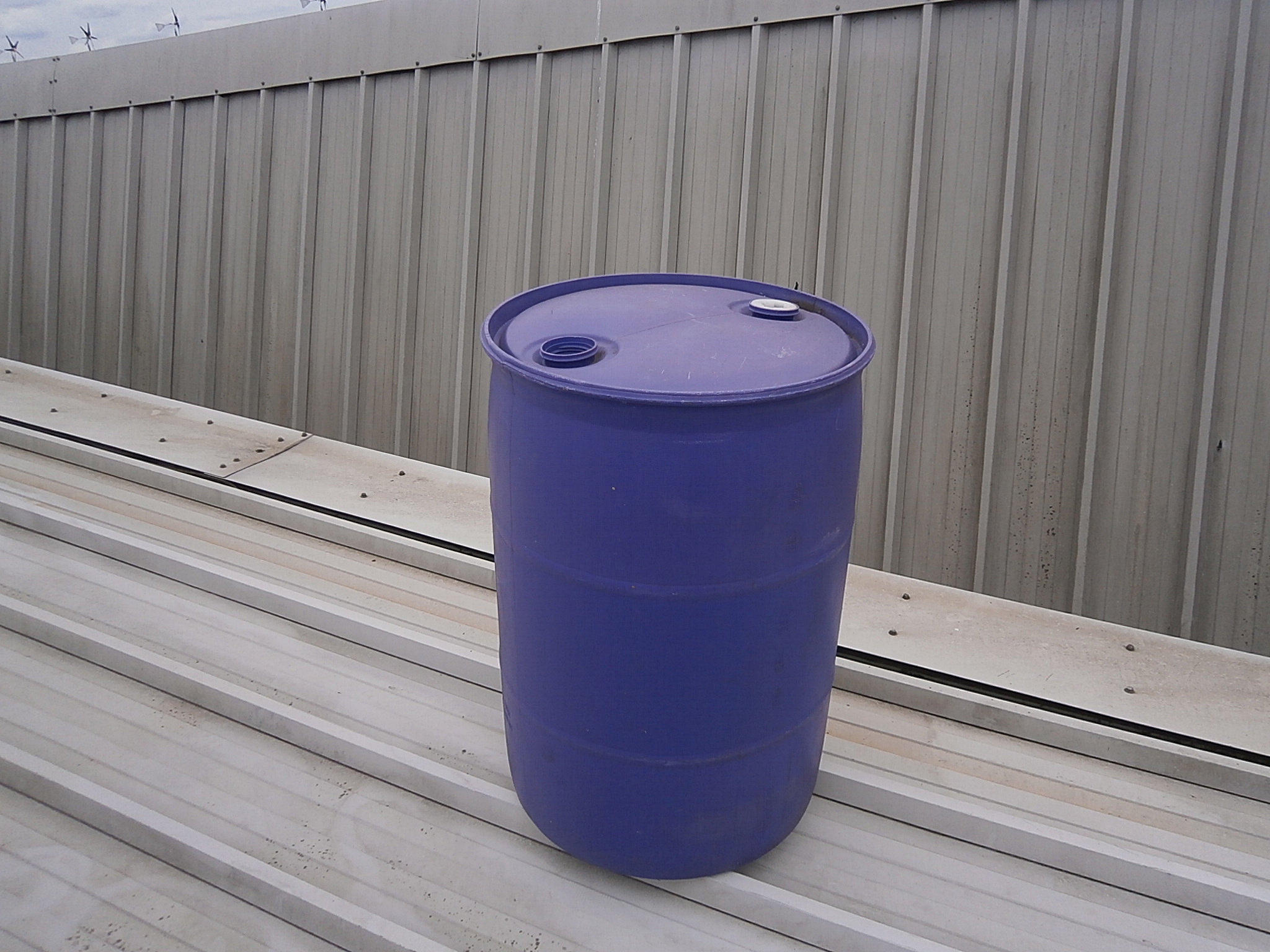 0010035 Purple Plastic Barrels ( H 88cm x 58 )x 10off – Stockyard Prop ...