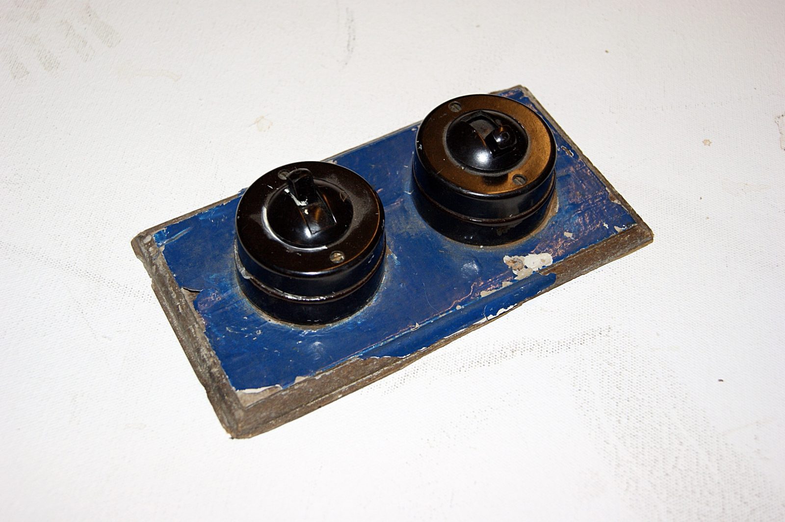 0317019 Double Bakelite Light Switch ( H 17cm x 8.5 ) – Stockyard Prop ...