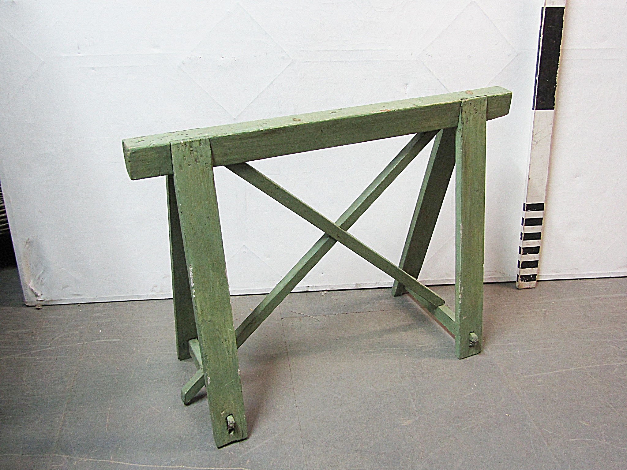 9055016 Wooden Trestle ( H 74cm x 100 x 40 ) x 2 off – Stockyard Prop ...